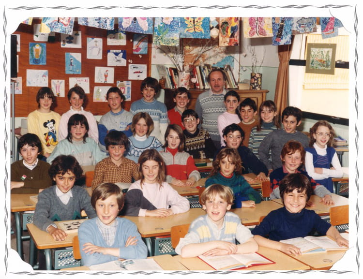 Photo de classe CM2 du Val Fleury de 1983, ECOLE VAL FLEURI - Copains d ...