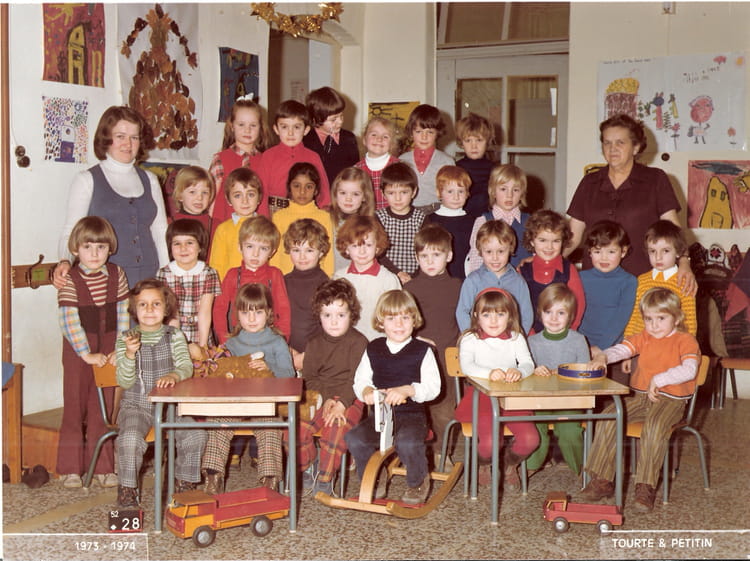 Photo de classe Maternelle moyen de 1973, ASSOMPTION - Copains d'avant