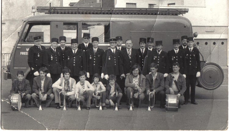 Photo de classe Mes débuts de 1974, Caserne De Pompiers - Copains d'avant