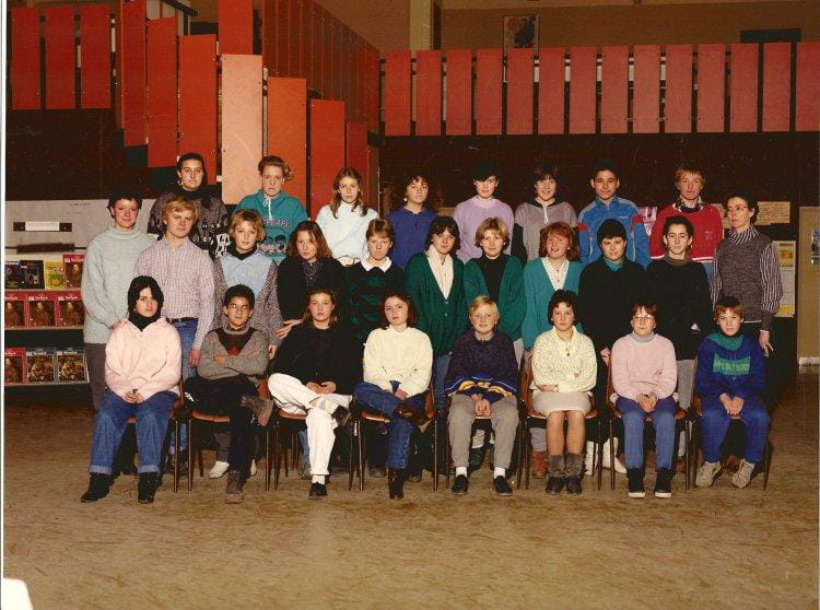 Photo de classe 4 ème E de 1986, Collège Du Pévèle - Copains d'avant