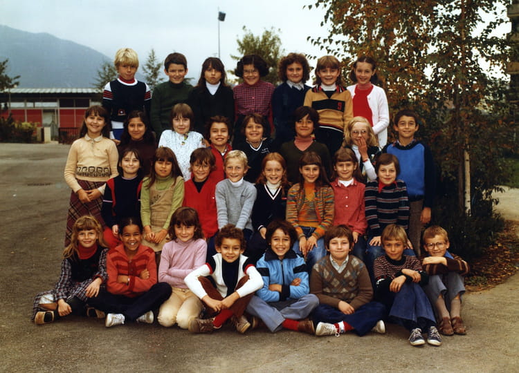 Photo de classe CM2 Pré Hibou 1979 à 1980 de 1979, ECOLE PRE HIBOU ...