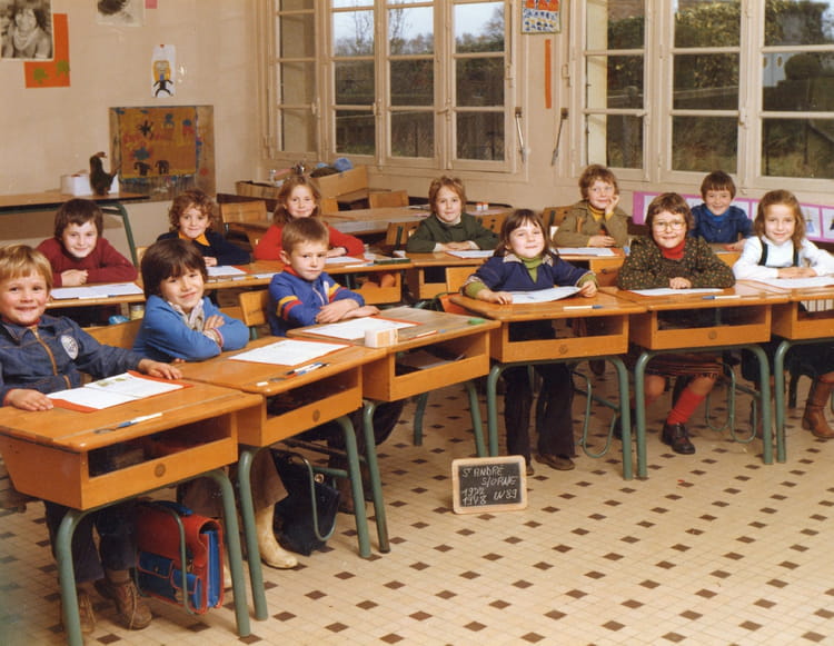 Photo de classe CP de 1977, René Goscini - Copains d'avant