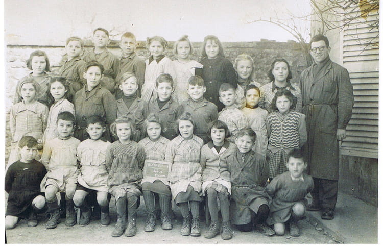 Photo de classe Cour élémentaire 2 ème année de 1952, Ecole Communale ...