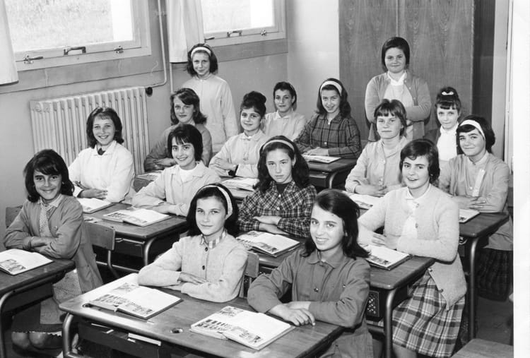 Photo de classe Fin d'etude 1ere Annee - G. Chevrier de 1963, ECOLE ...