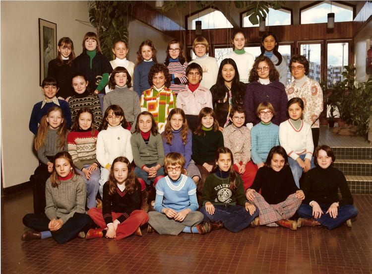 Photo de classe CM2 - mme Landry de 1977, GABRIELLE COLETTE - Copains d ...