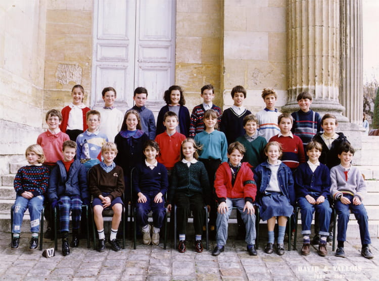 Photo de classe 6ème 1 de 1987, Collège Hoche - Copains d'avant