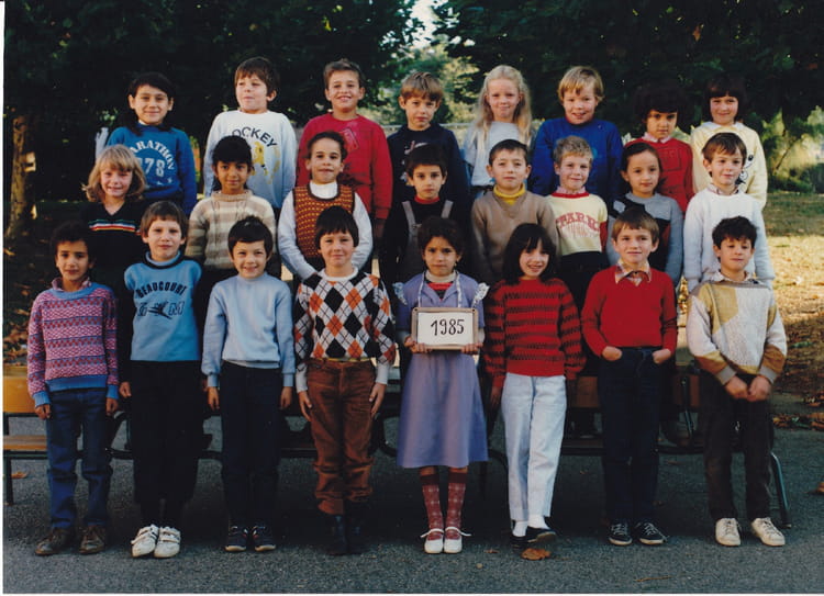 Photo de classe CE1 de 1985, Ecole Beaucourt (Beaucourt) - Copains d'avant
