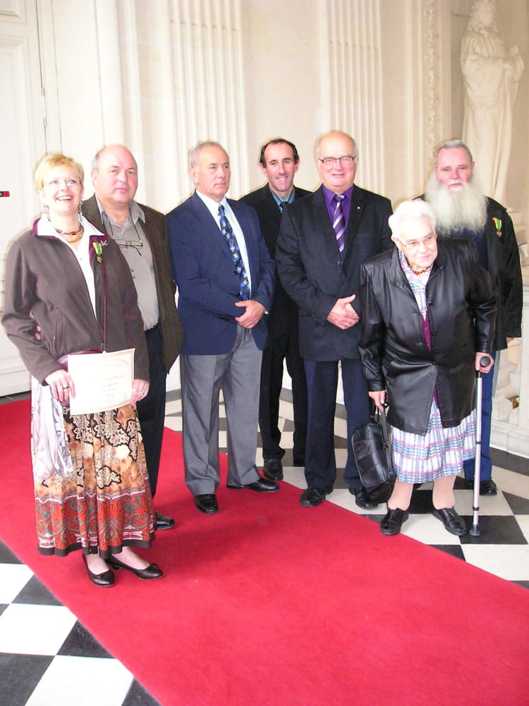 Photo de classe Encouragement au dévouement et au bénévolat à Bourges ...