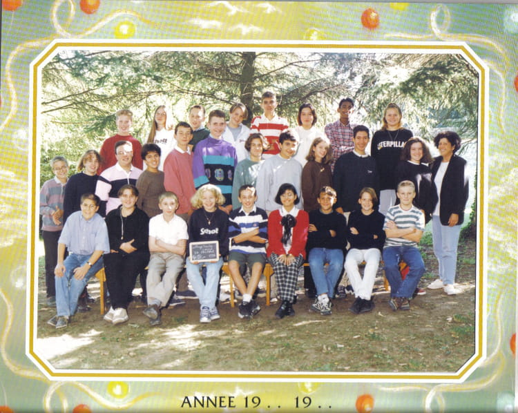 Photo de classe 4eme S de 1997, Collège Institution Sainte-croix ...