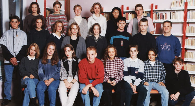 Photo de classe 2nde 2 au Lycée Mabillon à Sedan. 1994-1995 de 1994 ...