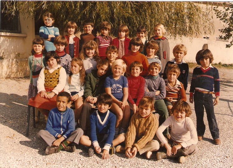 Photo de classe CE1 de 1979, ECOLE AUGUSTE BENOIT - Copains d'avant