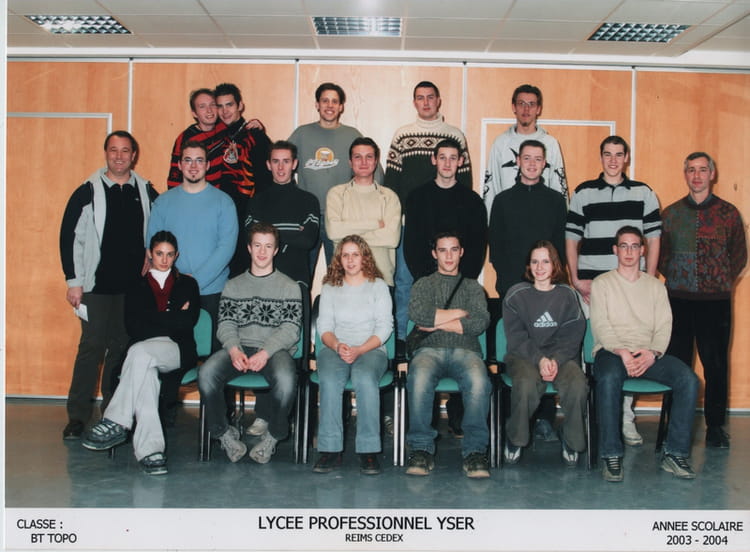 Photo de classe Première et Terminal Brevet Technicien Topographie de ...