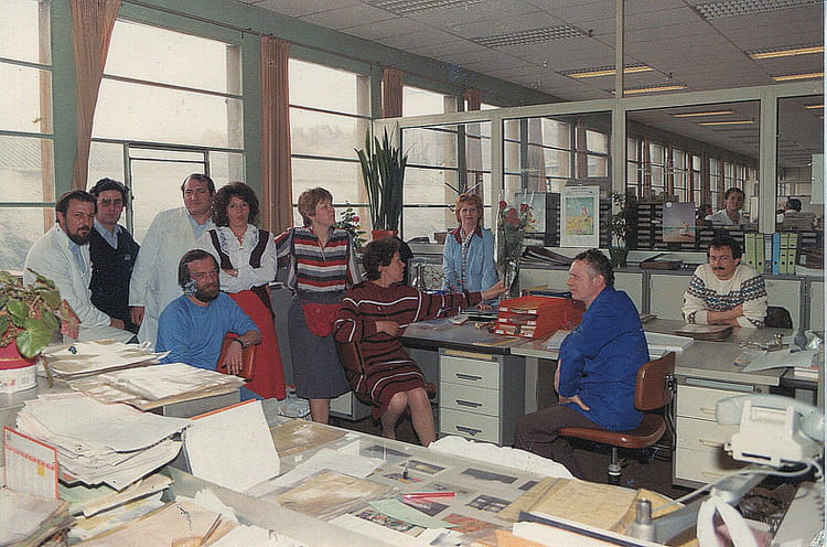 Photo de classe Service . de 1984, THOMSON CSF - Copains d'avant