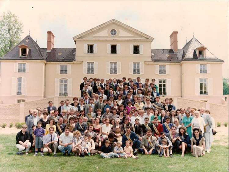Photo de classe Compagnon couvreur de 1990, COMPAGNONS DU DEVOIR ...