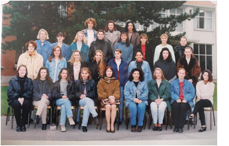Photo de classe TSS2C de 1994, BTS ASSISTANT DE DIRECTION LYCEE HENRI ...