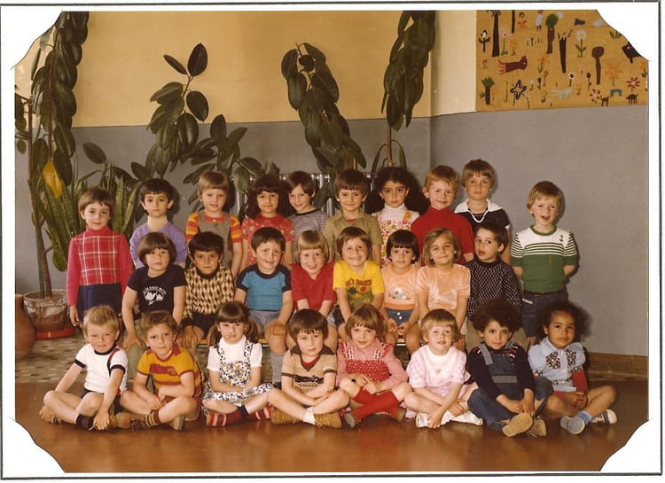 Photo de classe école maternelle de 1977, Ecole Val De Mance (Ars Sur ...
