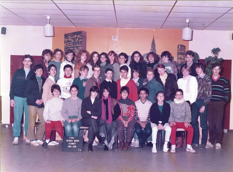 Photo de classe Seconde 4 - (1984- 1985) de 1984, Lycée Jacques Monod - Copains d'avant
