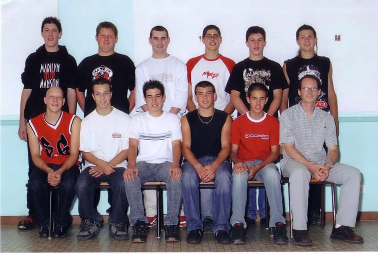 Photo de classe TGPJ de 2005, LE PINIER NEUF - Copains d'avant