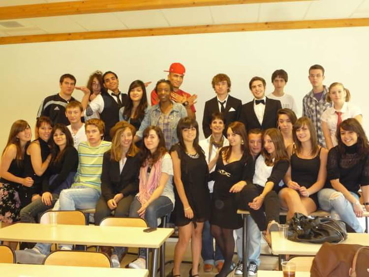Photo de classe Terminale ES de 2015, Lycée Marie Reynoard - Copains d ...