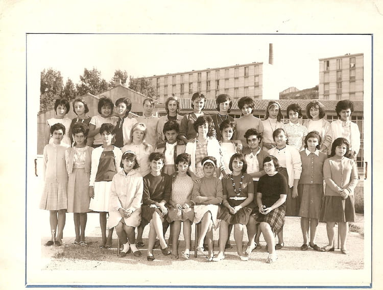 Photo de classe Consolat de 1963, ECOLE SAINT LOUIS CONSOLAT - Copains ...