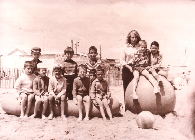 Photo de classe La Caravelle de 1966, Colonie De Vacances - Copains d'avant