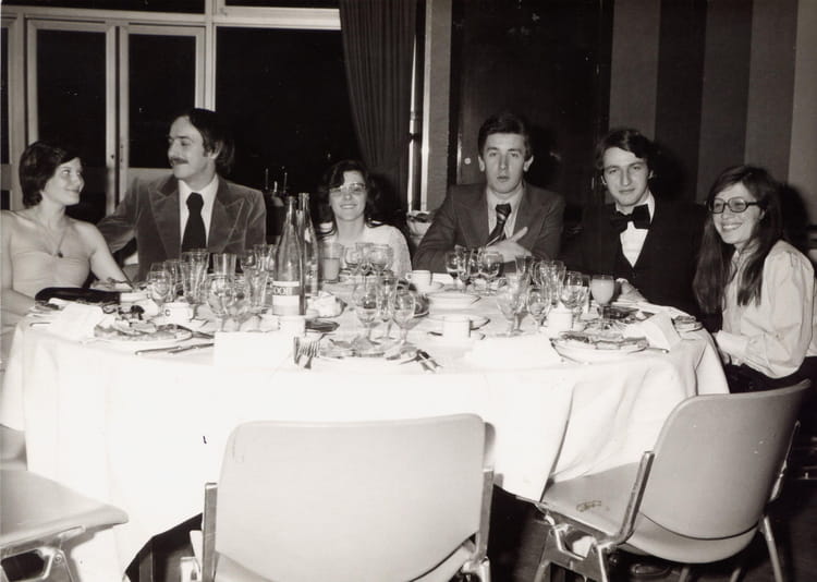 Photo de classe Fête annuelle de 1976, APAVE PARISIENNE - Copains d'avant