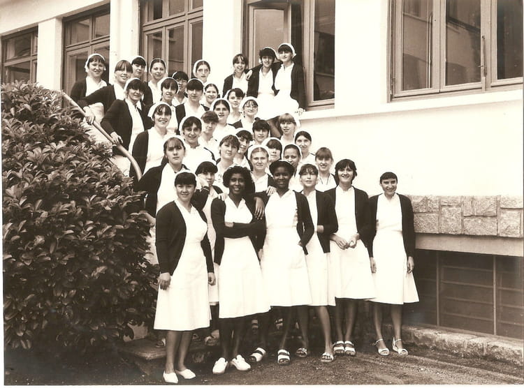 Photo de classe Promotion 1980-1981 de 1980, Ecole D'auxiliaires De ...