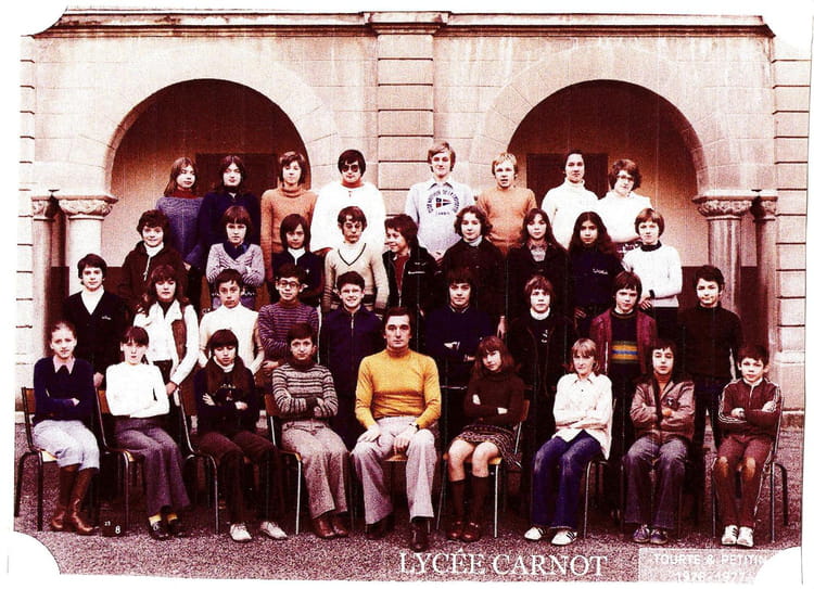 Photo de classe Lycee de 1976, Lycée Carnot - Copains d'avant