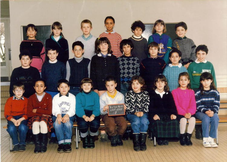 Photo de classe CM1 de 1987, Ecole Victor Hugo (La Ferte Bernard ...