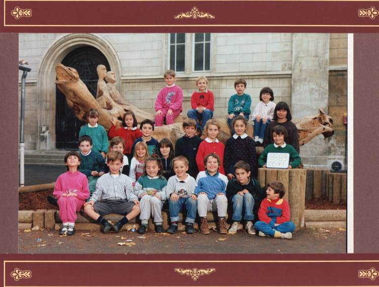 Photo de classe CP-CE1 de 1988, Ecole Groupe Scolaire Jules Michelet ...