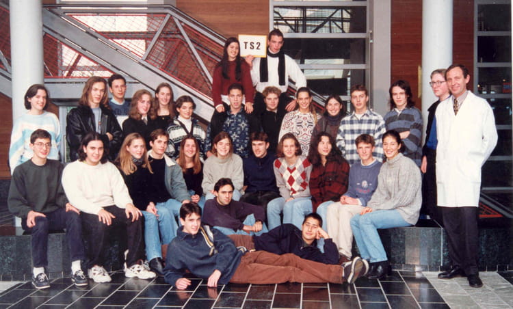Photo de classe Terminale S2 de 1997, LYCEE DU COUDON - Copains d'avant