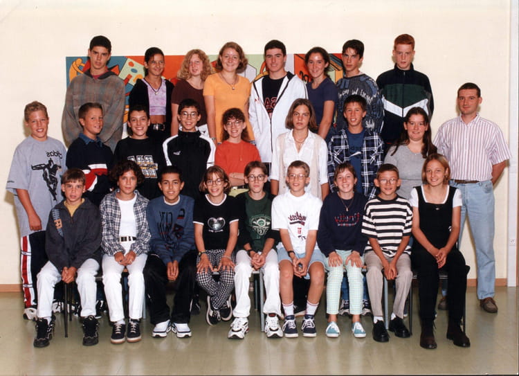 Photo de classe 4ème de 1997, Collège Maroc - Copains d'avant