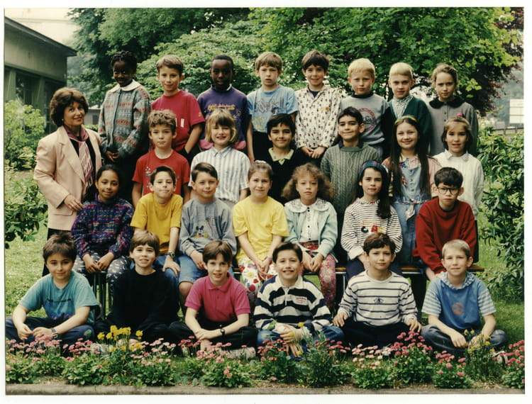Photo de classe CE2 de 1992, ECOLE JULES MICHELET - Copains d'avant