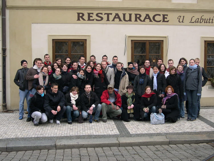 Photo de classe P12 de 2006, Ecole De Biologie Industrielle Centre ...