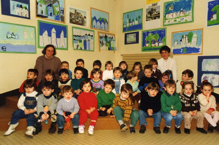 Photo de classe 1992/1993 de 1992, ECOLE LE LINOT - Copains d'avant