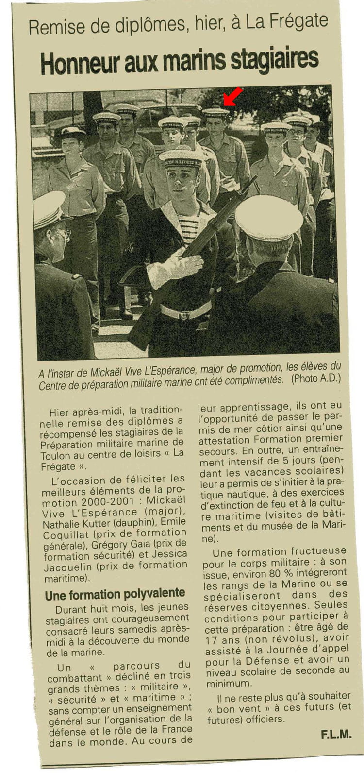 Photo de classe Photo du journal Var Matin du 20 mai 2001 sur la remise ...