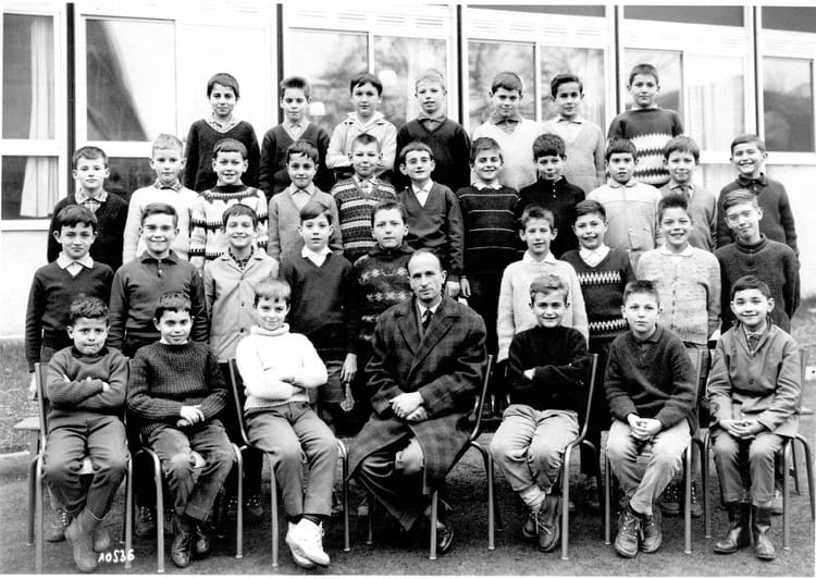 Photo de classe 7ème de 1964, Collège Marcel Roby - Copains d'avant
