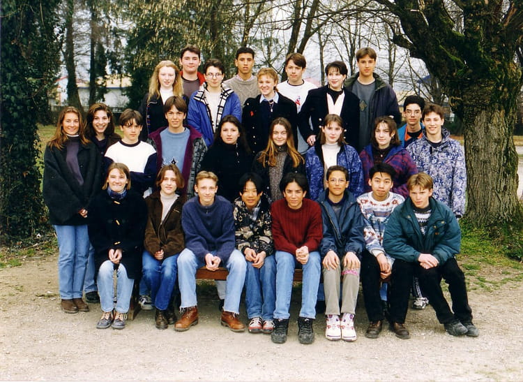 Photo de classe 2nd 10 de 1996, Lycée Pierre Du Terrail - Copains d'avant