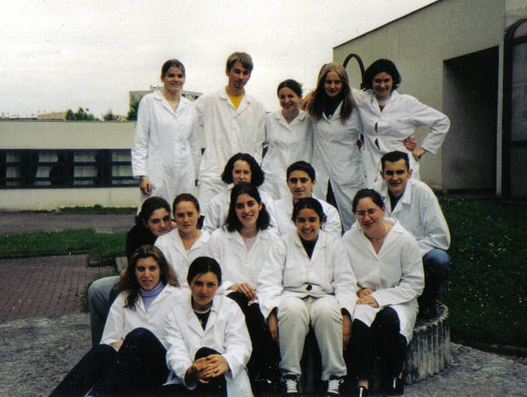 Photo de classe BTS analyses biologiques (1ere année) de 2003, Lycée ...