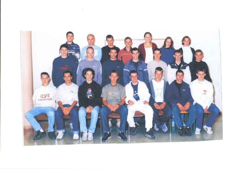 Photo de classe T GM de 2002, Lycée Pierre Mechain - Copains d'avant