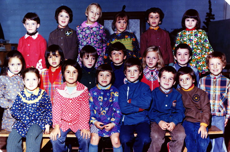 Photo de classe CP Mme Chabrier de 1975, ECOLE PRIMAIRE UZERCHE ...