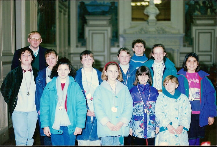 Photo de classe Remise de médaille à la Mairie d'Anzin de 1988, GYMNASE ...