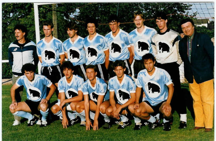 Photo de classe Fc tours de 1986, FC TOURS - Copains d'avant
