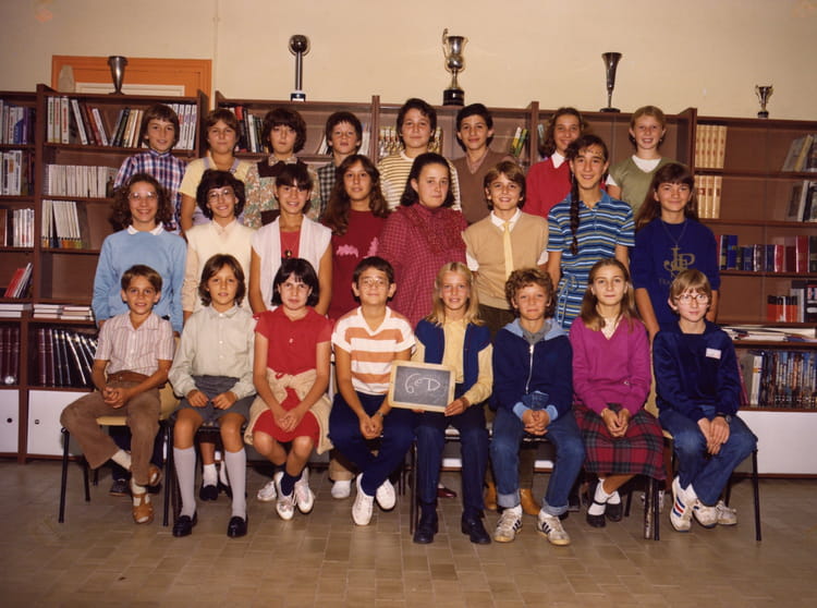 Photo de classe Classe de 6eme D (1981-1982) de 1981, Collège Roustan ...
