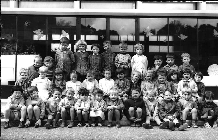 Photo De Classe Maternelle Cerisaie De 1966 Maternelle Copains D Avant
