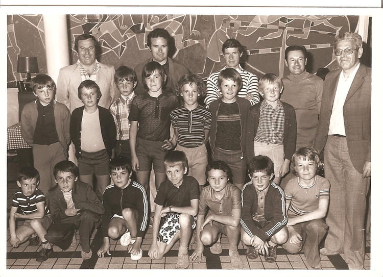Photo de classe POUSSINS C.S. QUEVEN de 1975, CSQ - Copains d'avant