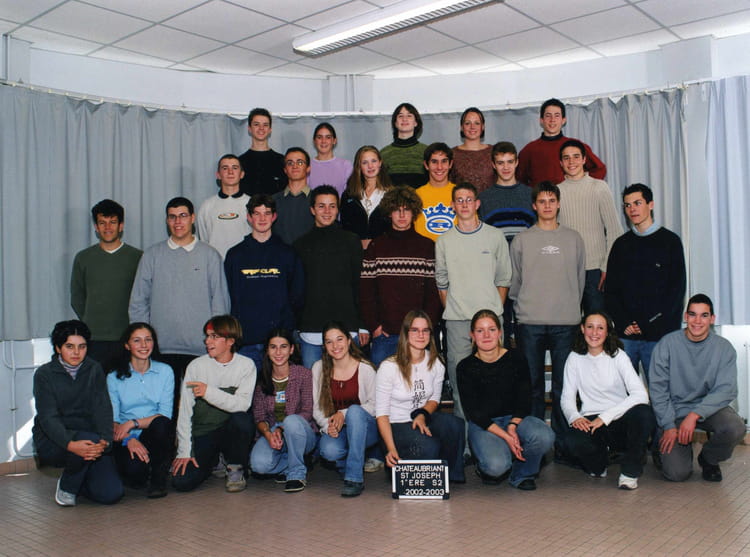 Photo de classe 1ère S2 de 2003, Lycée Saint-joseph - Copains d'avant