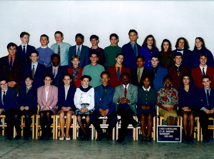 photo-de-classe-cap-bep-1993-de-1993-lycee-des-m-tiers-de-l-h-tellerie
