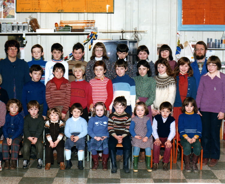 Photo de classe Maternelle ? de 1979, Ecole La Libaude (Wicres) - Copains d'avant