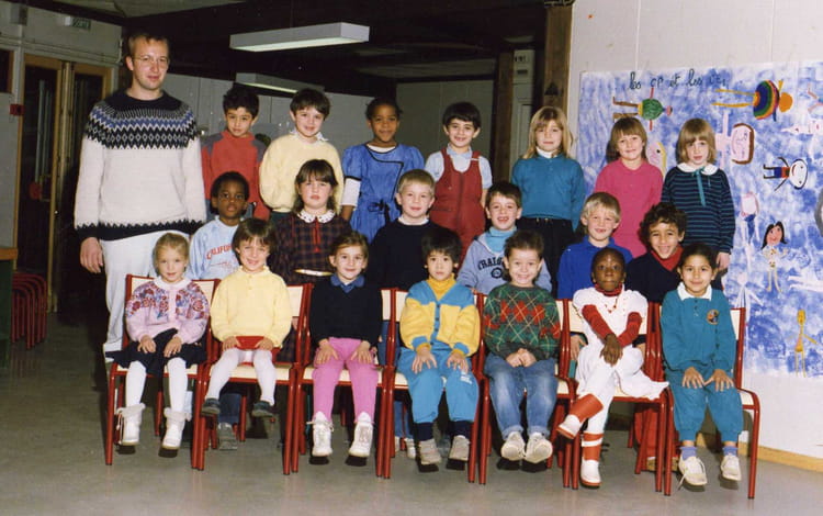 Photo de classe CP de 1987, ECOLE DES PLANTS - Copains d'avant
